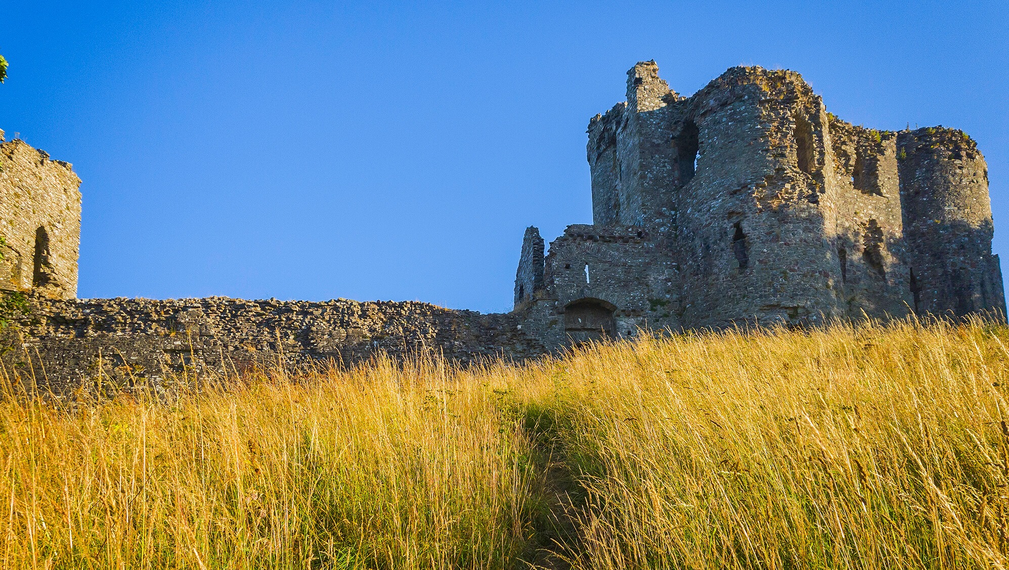 Visiting - Llansteffan Castle